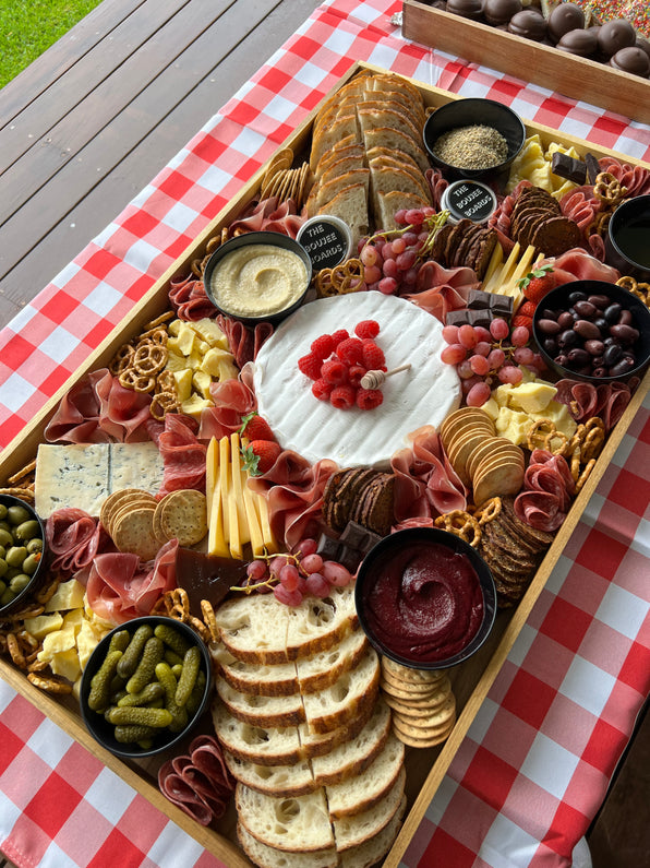 Grazing Tables – The Boujee Boards