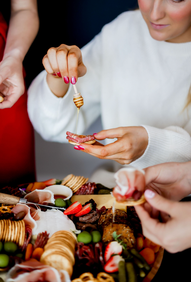 Make a deluxe platter – The Boujee Boards